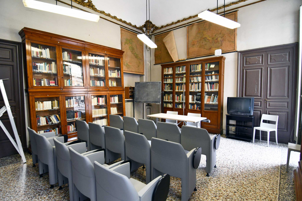 Multi-purpose seating University of Genoa - Aresline
