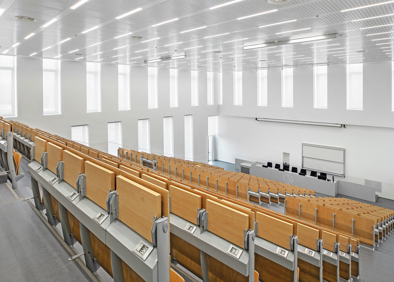 In-seat Power - Aresline