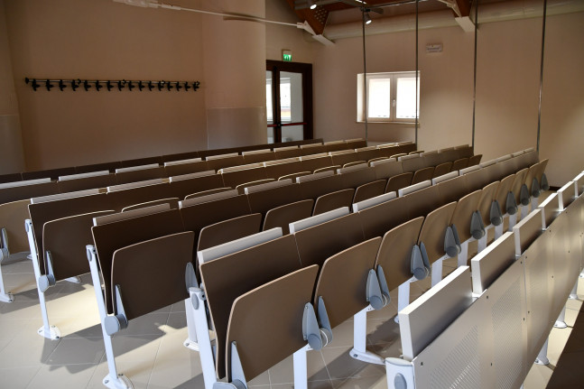 University of Modena and Reggio Emilia, Department of Linguistic and ...