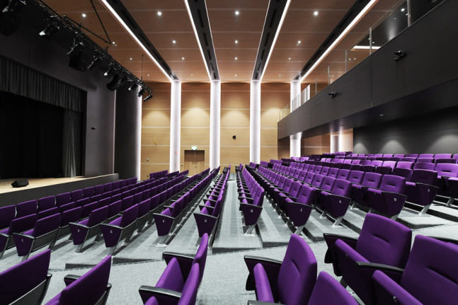 Seating for American Creativity Academy (ACA), Kuwait - Aresline